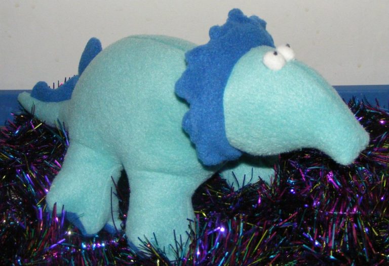 The Dippy Dinosaurs Toy Pattern is baaaaaack! | Funky Friends Factory